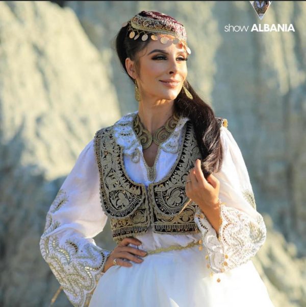 Albanian Dance Lessons – Show Albania